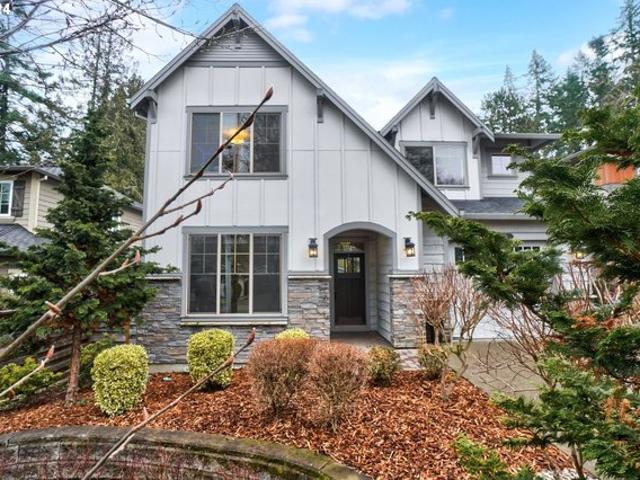 1053 Yates St, Lake Oswego, OR 97034