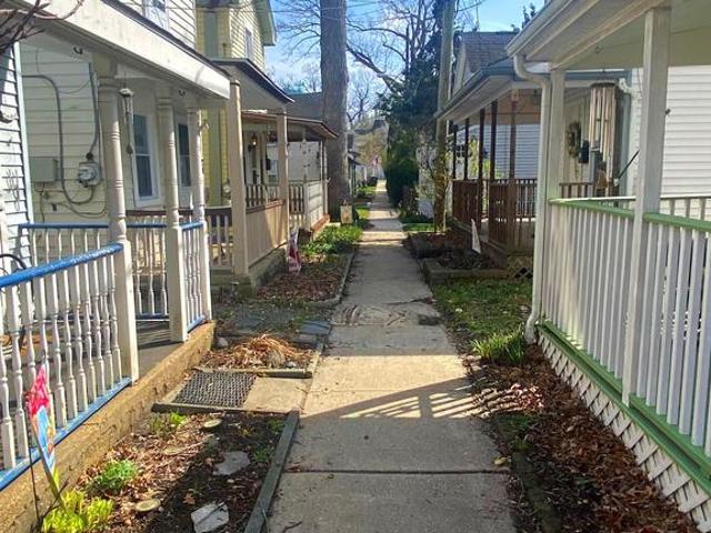 105 3Rd Avenue
