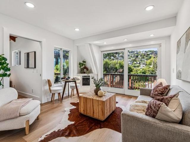 105 3rd St Apt 4, Sausalito, CA 94965