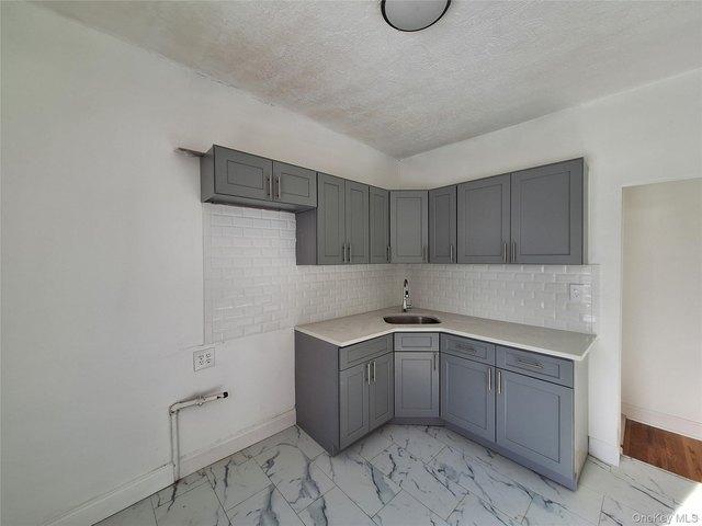 105 14 th St, Jamaica South, NY 11433