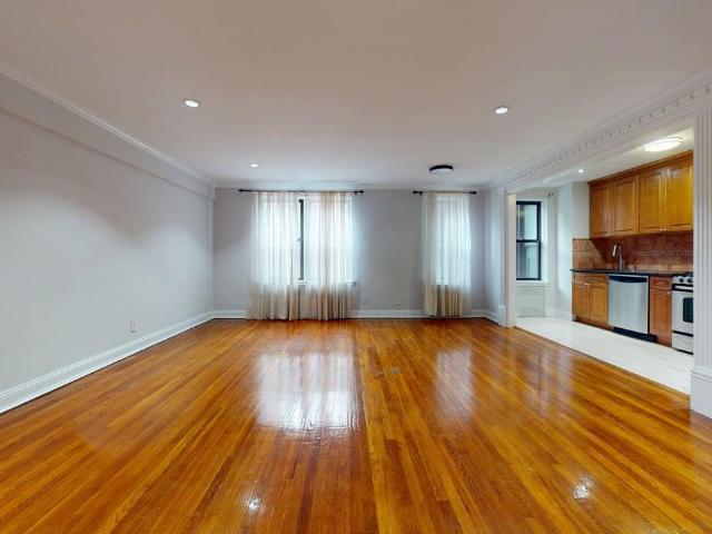 105 1 th Road 2F
