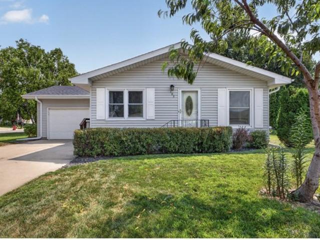 105 1st St SE, Plainview, MN 55964