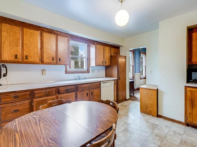 105 1st Street SW