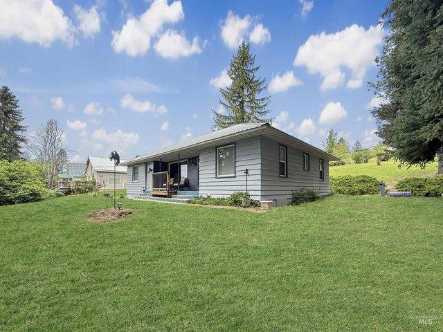 105 2nd Ave, Deary, ID 83823