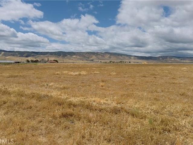 105 3267 006 034 th St W I Ave # 14, Lancaster, CA 93536