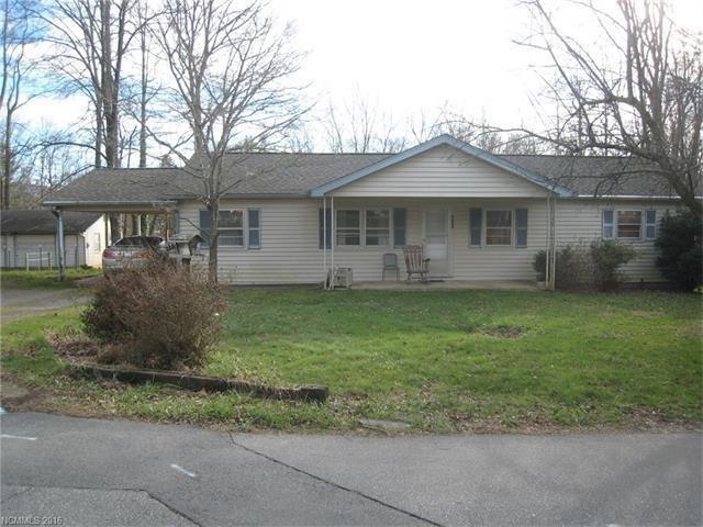 105 7th St, Black Mountain, NC 28711