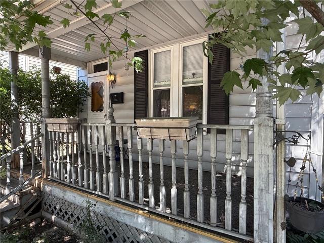 105 4th Ave