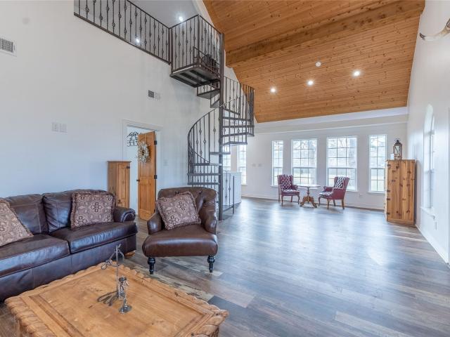 105 County Road 2239, Cleveland, US, TX