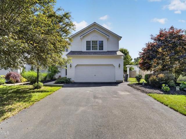 105 Cold Spring Rd, Saratoga Springs, NY 12866