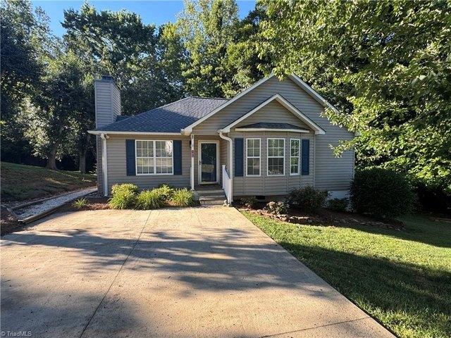 105 Conifer Ct, King, NC 27021