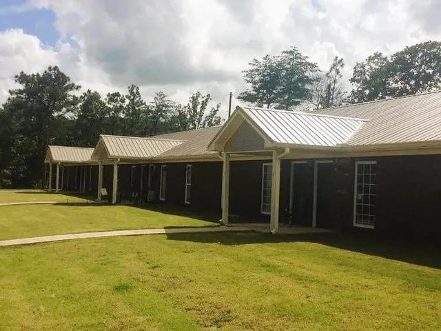 105 Cooper Circle