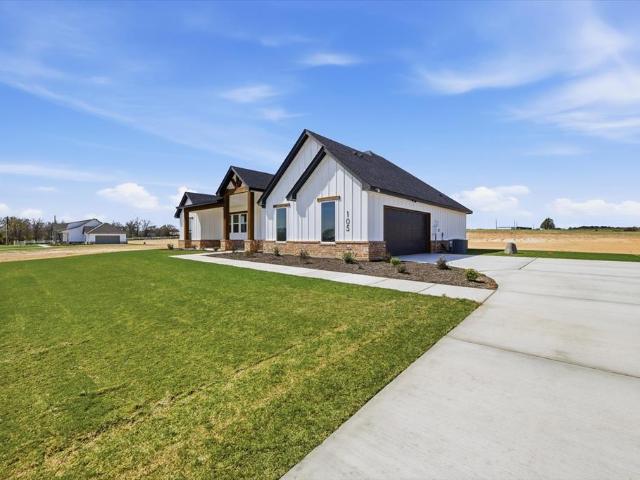 105 Cattleman Dr, Poolville, TX 76487 | MLS #21126