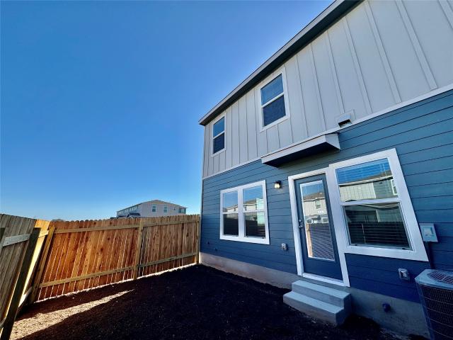 105 Calcite Rd, Unit 5, Kyle, TX 78640 | MLS #9602