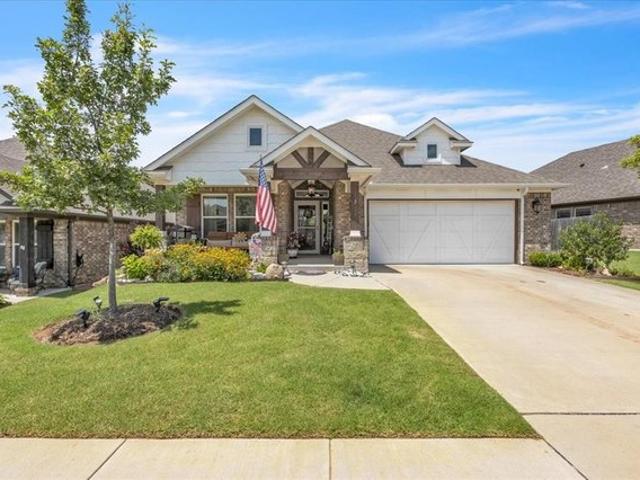 105 Carat Dr, Yukon, OK 73099