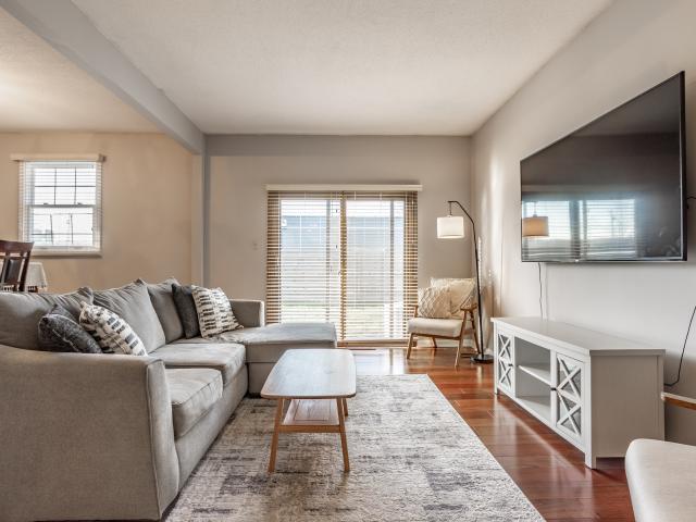 105 Carmelaire Dr, Carmel, IN 46032 | MLS #22091 | Compass