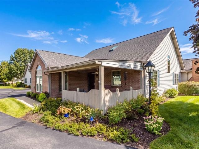 105 Carriage Dr