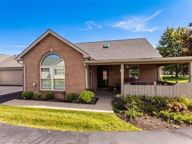 105 Carriage Dr, Freedom, PA 15042