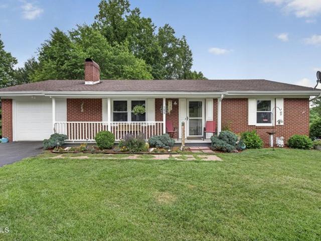 105 Cedar Ln, Bristol, VA 24201