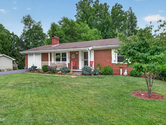 105 Cedar Lane