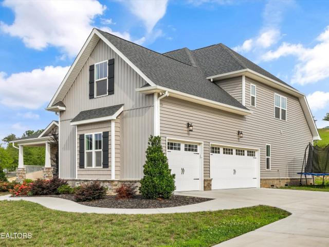 105 Cedarberry St