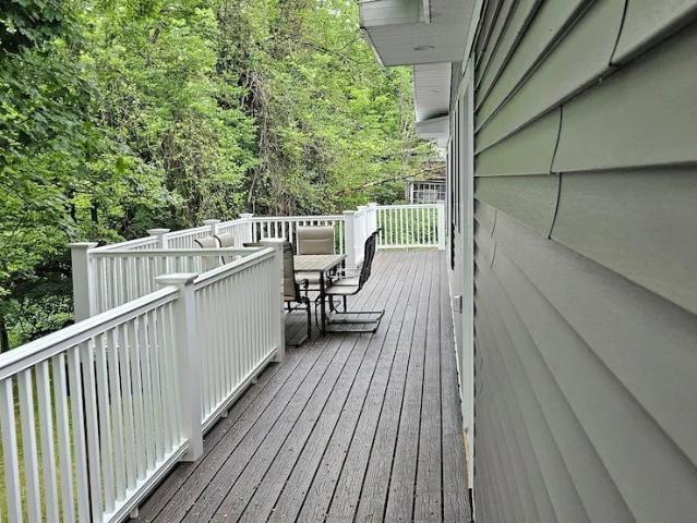 105 Cemetery Road