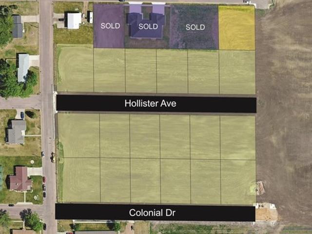 105 Center Ave, Salem, SD 57058