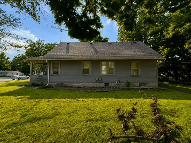 105 Central Avenue W