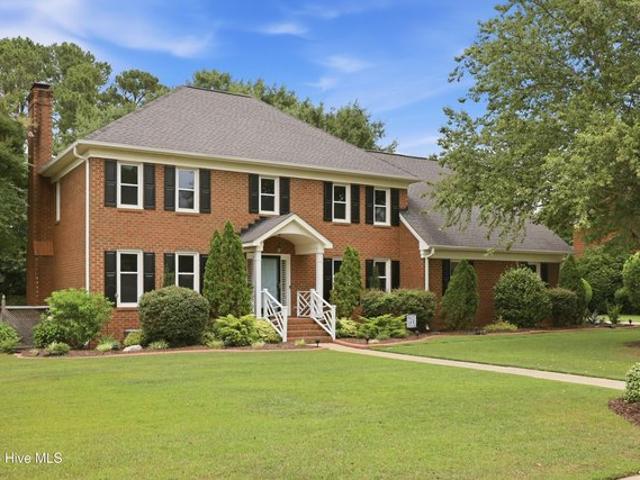105 Christina Dr, Greenville, NC 27858