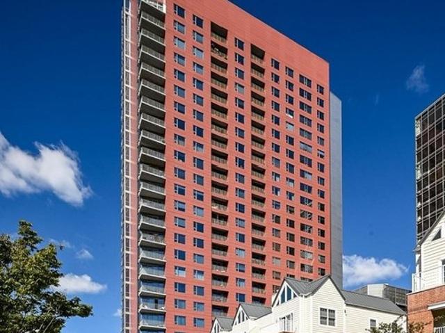 105 Christina Landing Dr Apt 1302, Wilmington, DE 19801