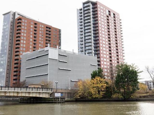 105 Christina Landing Dr Apt 2404, Wilmington, DE 19801