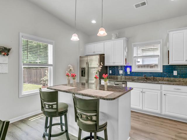 105 Clydesdale Circle