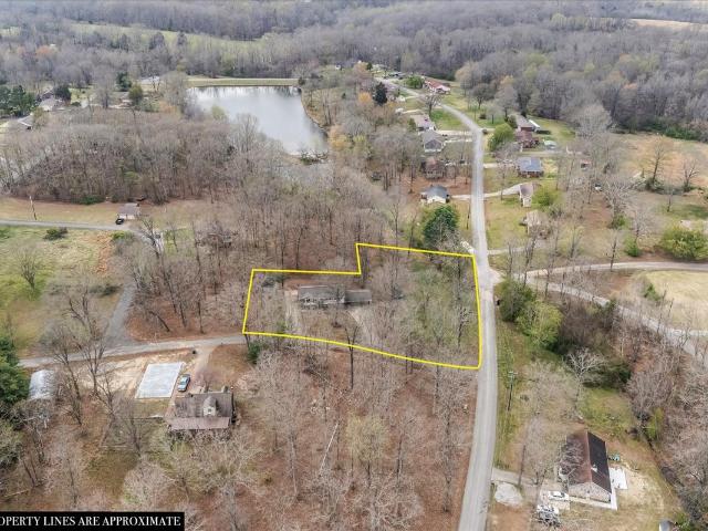 105 Clearwater Dr
