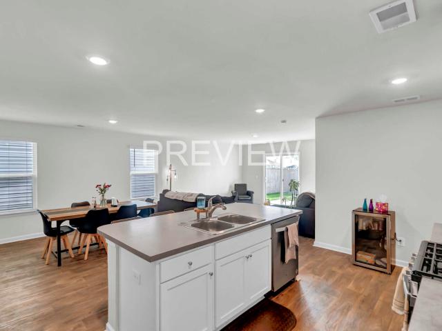 105 Clear Tide Drive