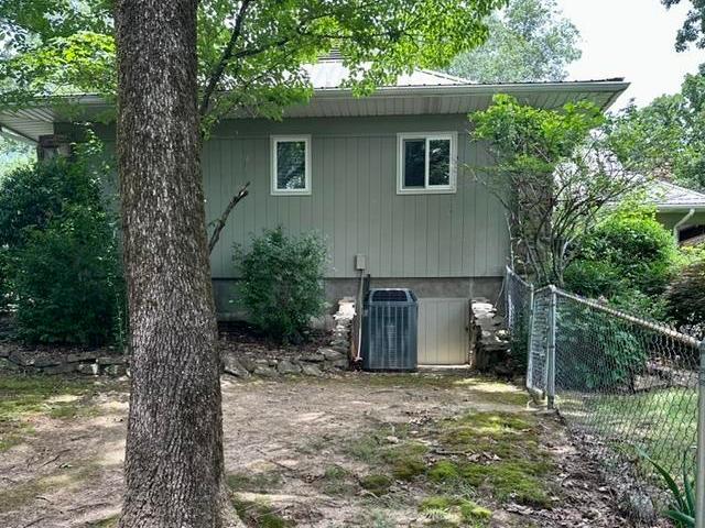 105 Crest Drive