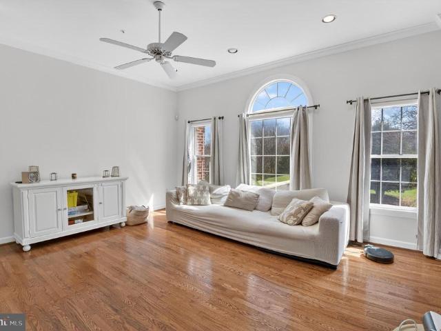 105 Crofton Hill Lane