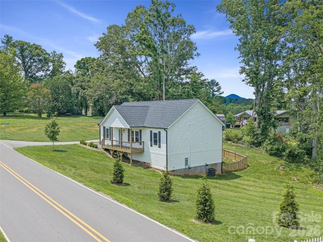 105 Crowder Hills Lane