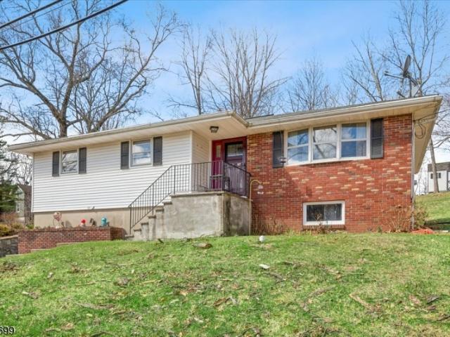 105 Andover Sparta Rd, Newton, NJ 07860 | MLS #4015 | Compass