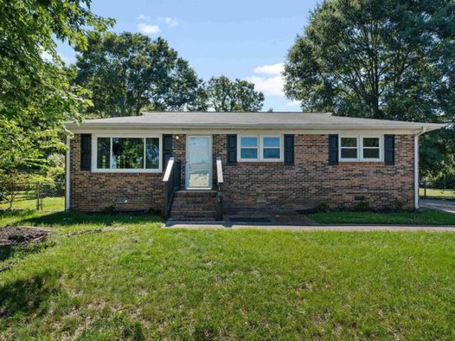105 Abbotsford Dr, Simpsonville, SC 29681