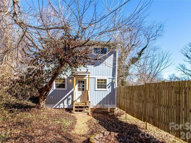 105 Adams Hill Rd, Asheville, NC 28806