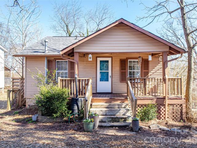105 Adams Hill Road