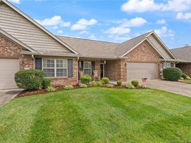 105 Alyson Ct, New Albany, IN 47150