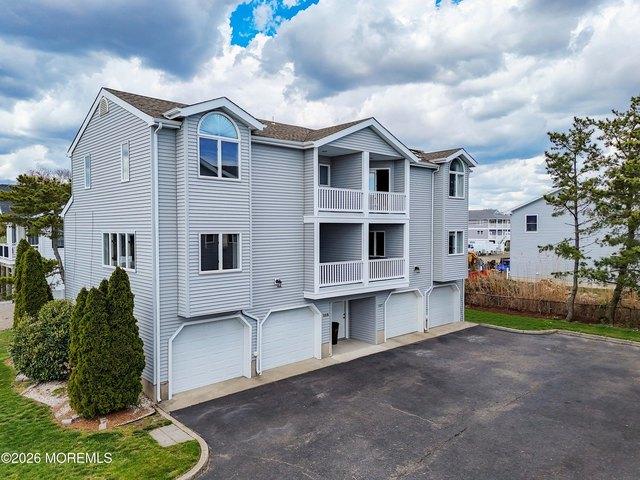 105 Atlantic Ave, Waretown, NJ 08758