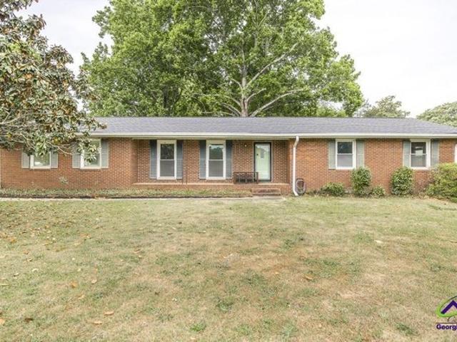 105 Auburn Dr, Warner Robins, GA 31093