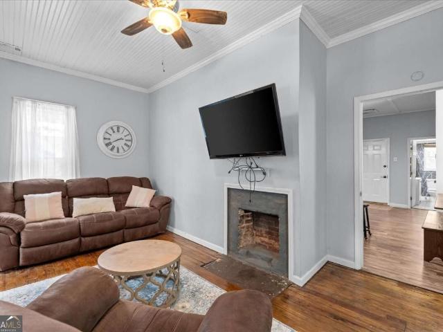 105 Avenue C