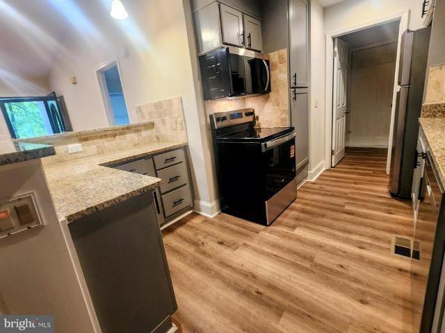 105 beachside cv
