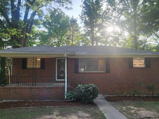 105 Beechwood Ave, Hueytown, AL 35023