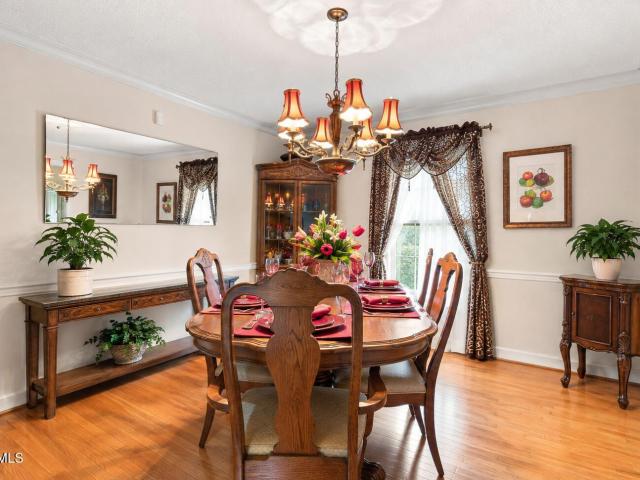 105 Brentwood Drive N