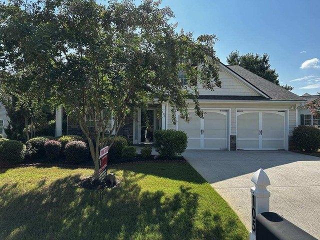 105 Briarcrest Dr, Jefferson, GA 30549