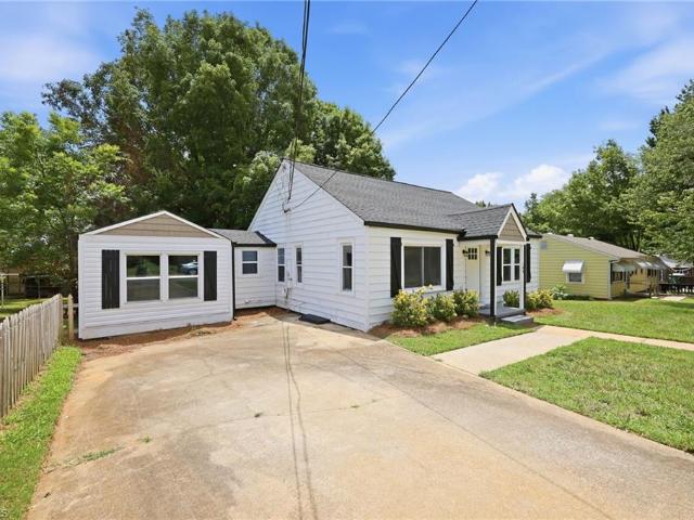 105 Broadview Avenue