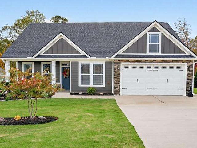 105 Broadmar Farms Ct, Greer, SC 29651